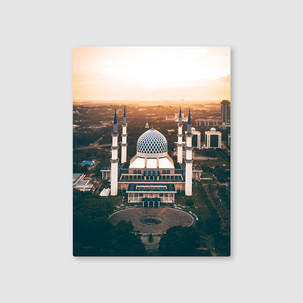 The Iconic Sultan Salahuddin Mosque Metal Poster – oliveandgray