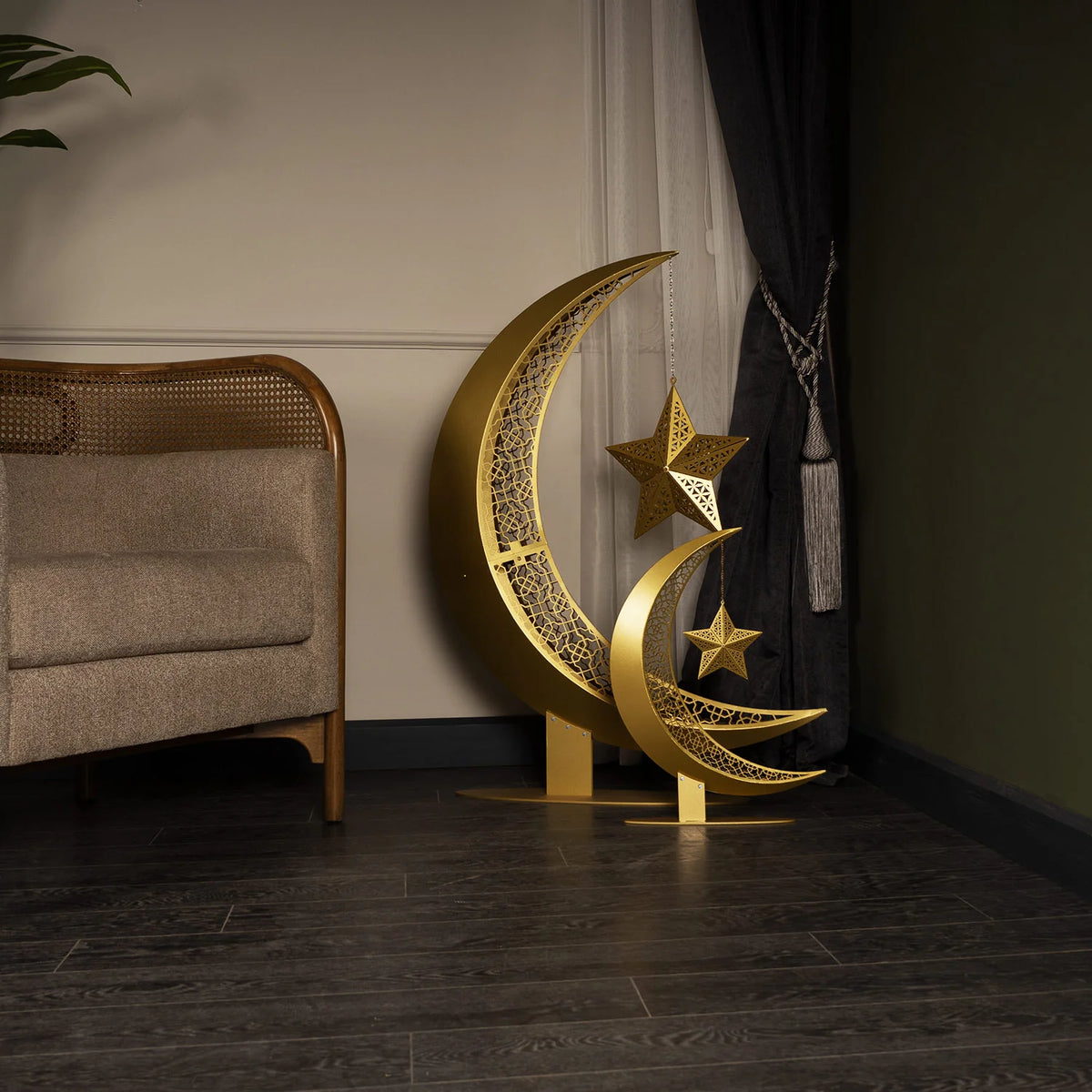Metal Crescent Ramadan Moon – oliveandgray